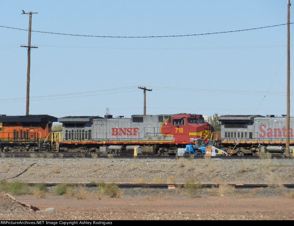BNSF 718